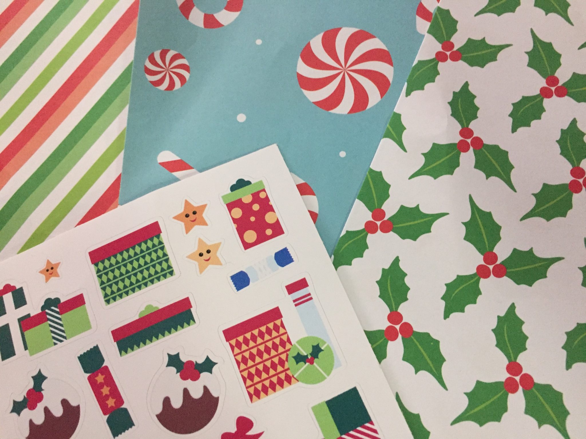 School holiday craft activity : Christmas Card craft packs available ...